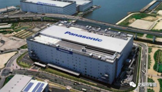 Cole solar street lamps were successfully installed in the Panasonic I ...